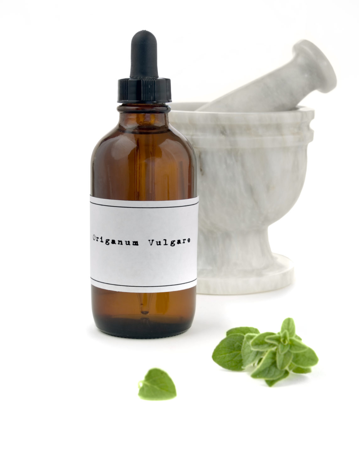 5 reasons you should be using oregano oil to stay healthy